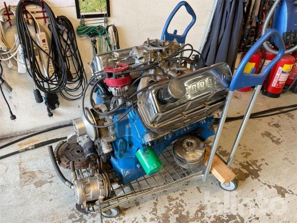 Motor V8 - Ford 400 Cleveland | Blinto auktioner