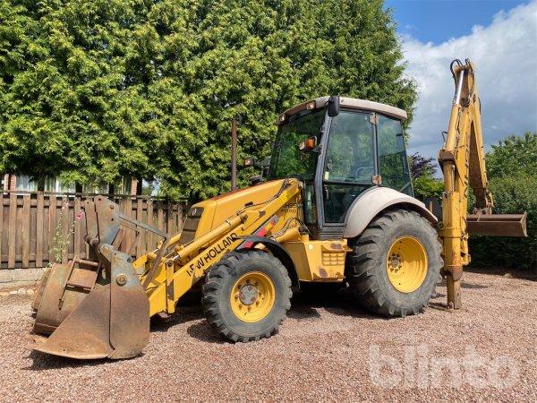 TRAKTORGRÄVARE - NEW HOLLAND NH95 FORD | Blinto auktioner