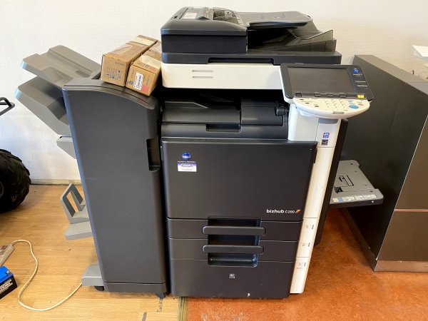 Kopieringsmaskin - Konica Minolta Bizhub C 280 | Blinto auktioner