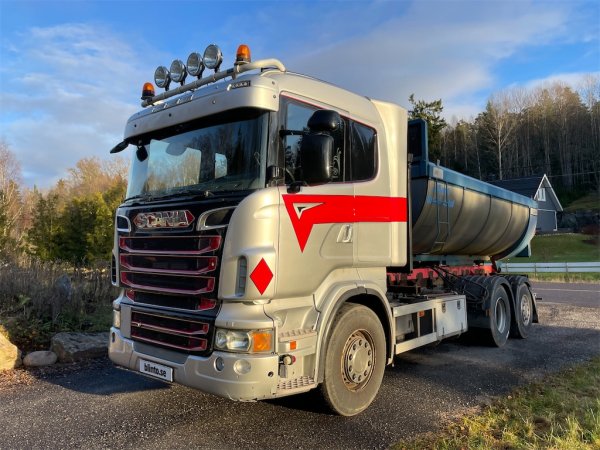 Lastbil - Dragbil / SCANIA R560LB 6X2 med tippflak och vändskiva ...