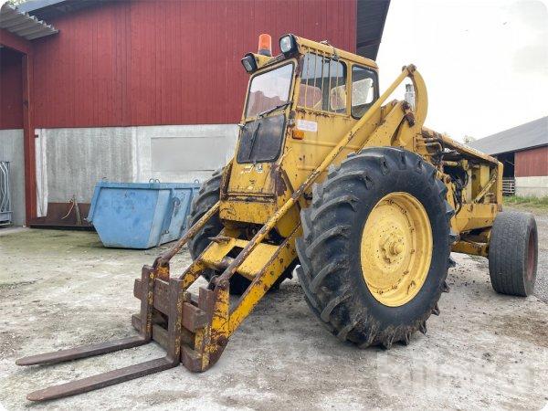 Baklastare - Volvo 225 | Blinto auktioner