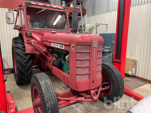Traktor - BOLINDER-M VOLVO 470 Bison | Blinto auktioner