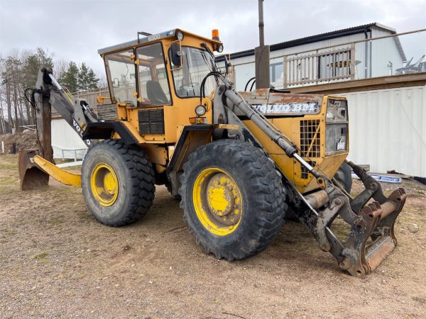 Traktorgrävare - Volvo BM 6300 | Blinto auktioner