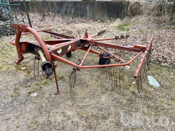 Strängläggare - Kuhn GA 280 | Blinto auktioner