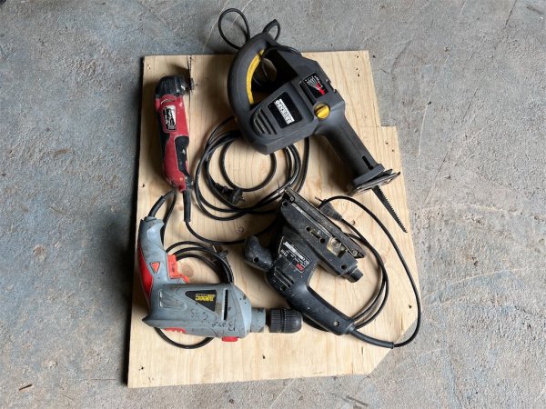 Blandade maskiner - SKIL Bruksbo Multi Tool mm | Blinto auktioner