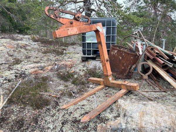Pallyft - till kran / HIAB 850.3940 | Blinto auktioner