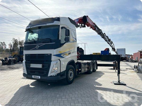 Krandragbil - VOLVO FH540 med HMF kran & jibb 30m | Blinto auktioner