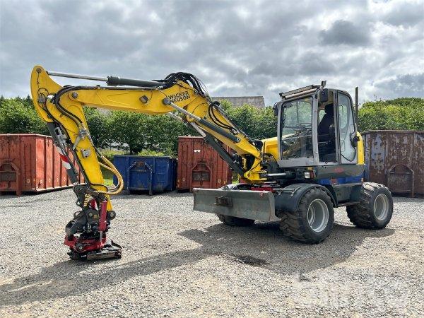 Hjulgrävare - Wacker Neuson EW100 - Ny motor - 4st redskap | Blinto ...