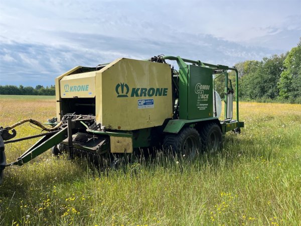 Rundbalspress - KRONE Combi Pack Multi-Cut 1500 V | Blinto auktioner