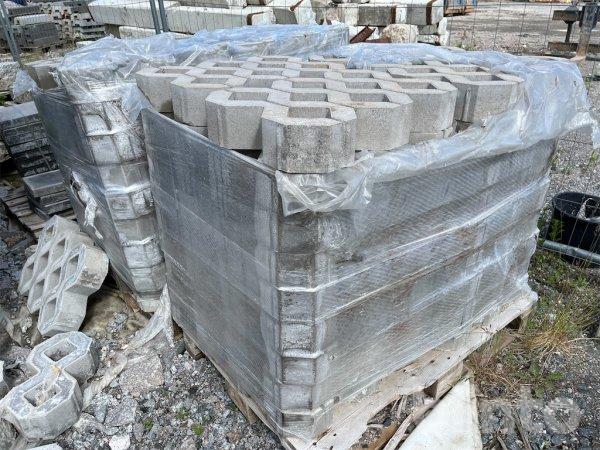 Gräsarmering - Hansa, 4 pall 40x60x10 naturgrå | Blinto auktioner