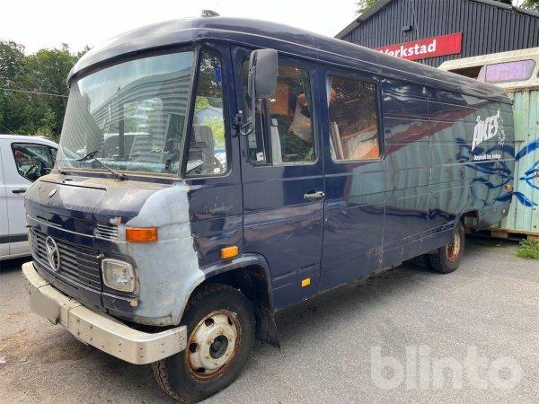 Buss - MERCEDES BENZ 613 D | Blinto auktioner