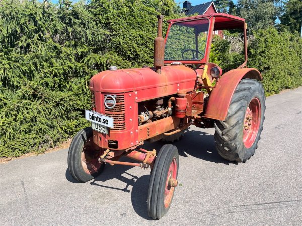 Traktor - VOLVO T 31 | Blinto auktioner