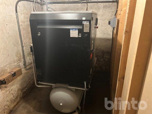 Skruvkompressor - ELGi EN7-9,5 | Blinto auktioner