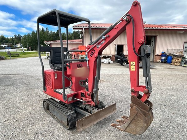 Grävmaskin - Hinowa DM 8 | Blinto auktioner