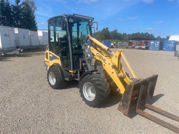 Kompaktlastare - Gehl 340 | Blinto auktioner