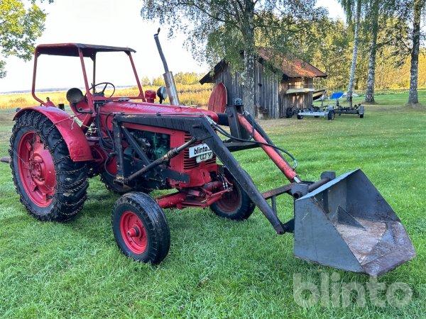Veterantraktor - VOLVO T 35/36 | Blinto auktioner