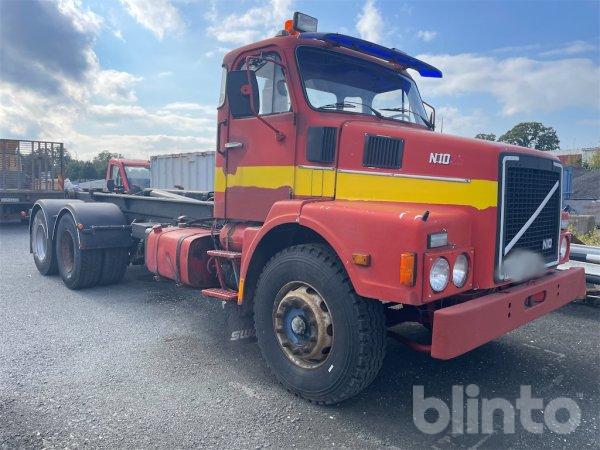 Lastbil - VOLVO N 10 6X2 | Blinto auktioner