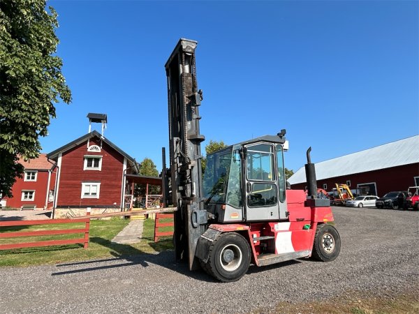 Truck - Kalmar DCD80-6H | Blinto auktioner