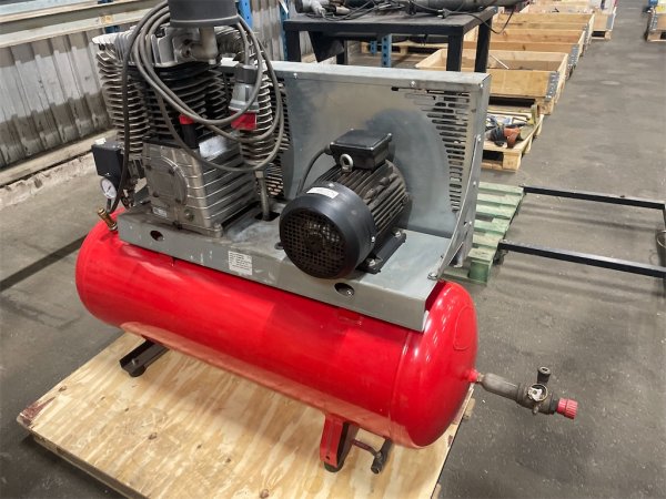 15 bars kompressor - Reno SCH 150-1,4 | Blinto auktioner