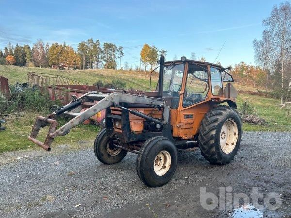Traktor - VALMET 602 T | Blinto auktioner