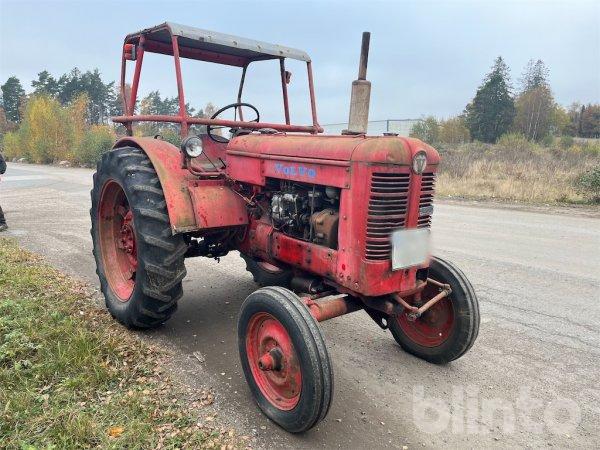 Traktor - VOLVO BM T 35/36 | Blinto auktioner