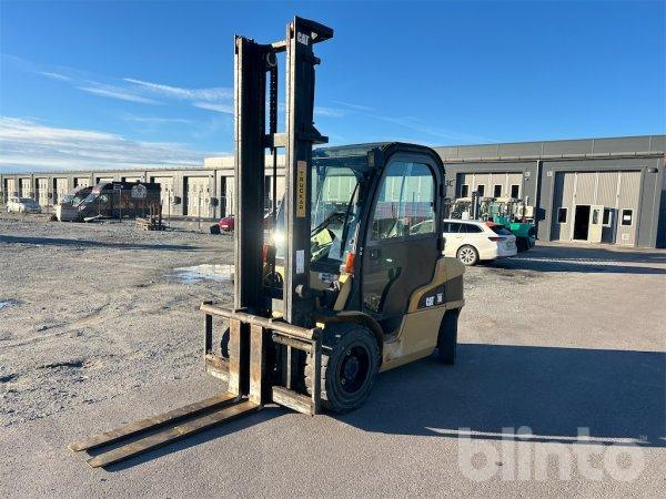 Truck - CAT DP30N | Blinto auktioner