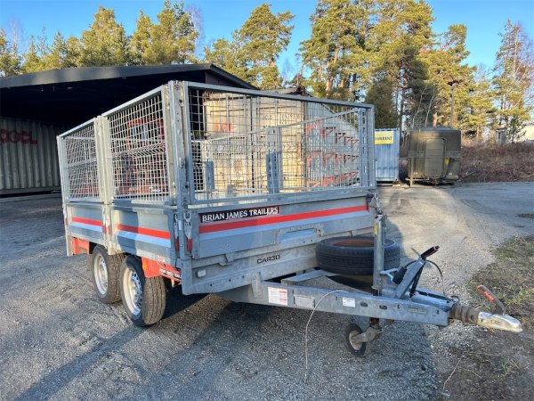 Släp - BRIAN JAMES TRAILERS | Blinto auktioner