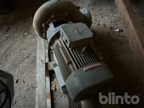 Pump med motor - VEM | Blinto auktioner