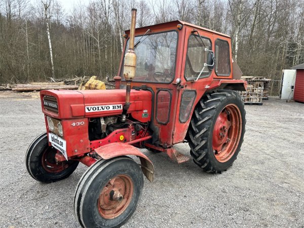 Traktor - BM VOLVO T430 | Blinto auktioner
