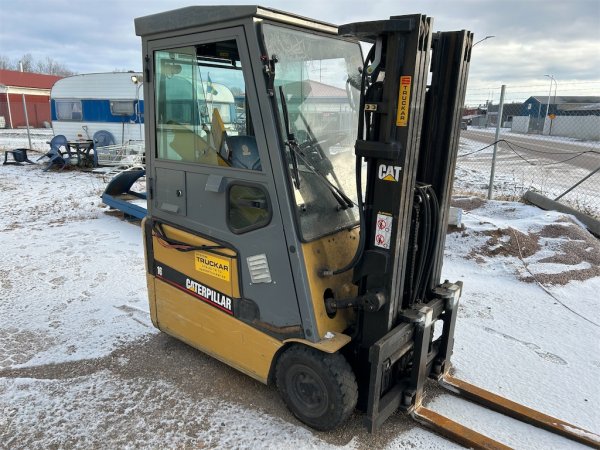 Truck - CAT EP16KT | Blinto auktioner