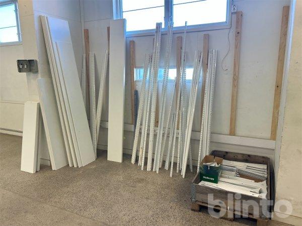 Hyllsystem - Elfa | Blinto auktioner