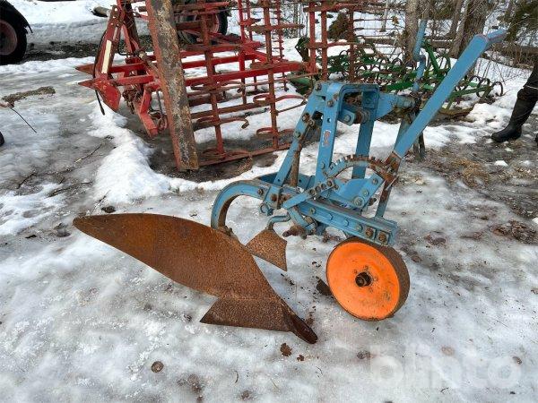 Plog - Överum sefyr | Blinto auktioner