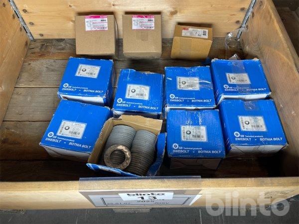 #13 brickor & Mutter - M36 & M30 | Blinto auktioner