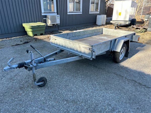 Släp - BRÄNNANS SMIDE BS-75L / Nybesiktigad | Blinto auktioner