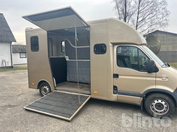 Hästlastbil - RENAULT MASTER EDCYK6 - Paragan Excelsion | Blinto auktioner