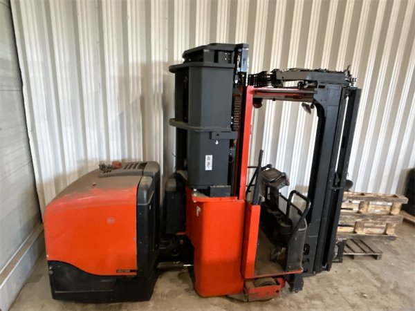 Smalgångstruck - Toyota Vector VCE150A | Blinto auktioner