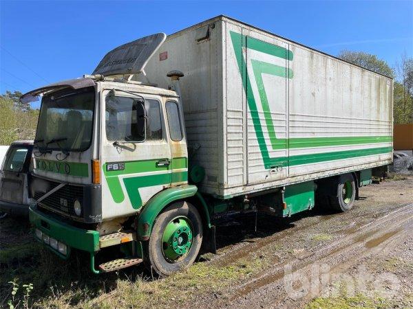 Lastbil - VOLVO F613-4X2 | Blinto auktioner