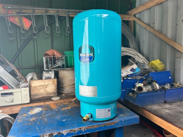 Hyydrofortank - Well-Rite wr80 olc | Blinto auktioner