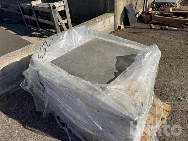 Uteklinker - 110 m2 - 600x600x20 | Blinto auktioner