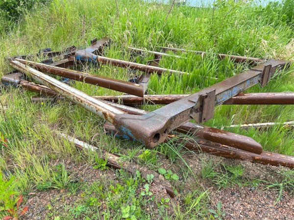 Timmer bankar - Timmer bankar till timmerbil | Blinto auktioner