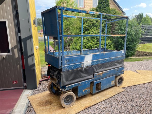 Saxlift - Grove manlift SM2632E | Blinto auktioner