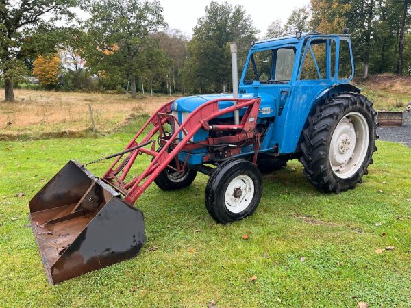 Traktor - FORD POWER MAJOR | Blinto auktioner
