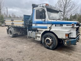 Veteranlastbil - Scania 82H med kran | Blinto auktioner