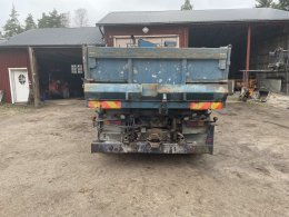 Veteranlastbil - Scania 82H med kran | Blinto auktioner